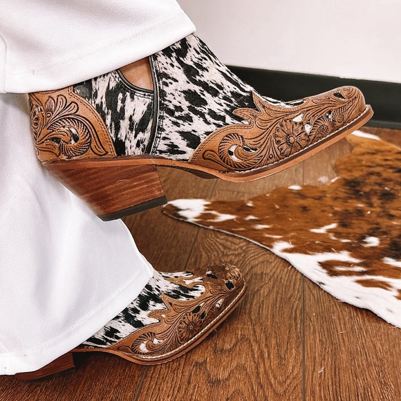 Myra Bag | Shoes | Nwt Myra Genuine Leather Hair On Hide Tooled Cow ...